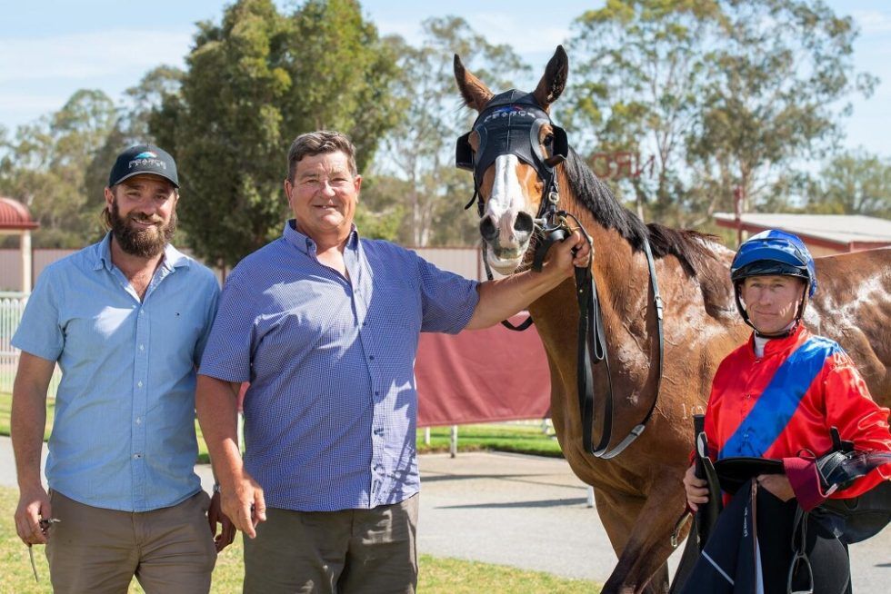 Homebred Hezangelic wins on debut - Pearce Racing