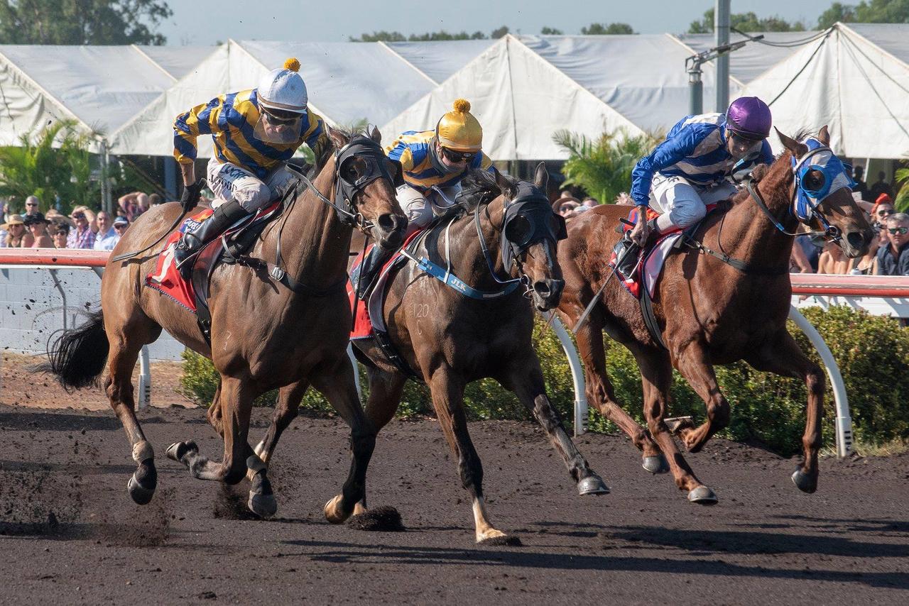 POT BLACK MAKES IT 2 IN A ROW IN DARWIN - Neil Dyer Racing