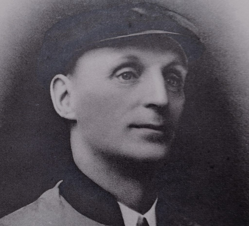 THE FLYING SCOTSMEN -GIANTS OF THE PRE PURDON ERA SERIES - Purdon Racing