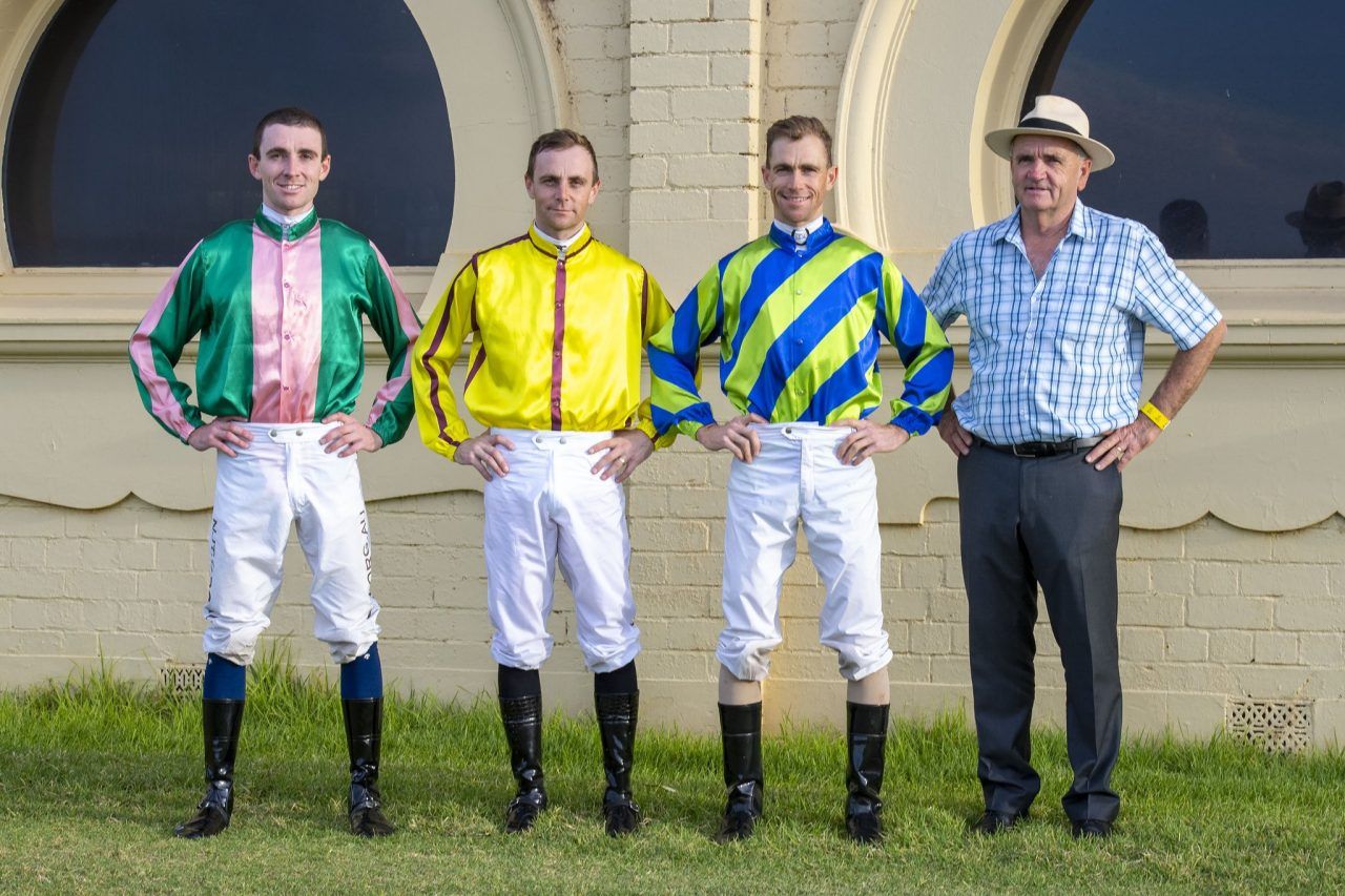 Home - Parnham Racing Stables