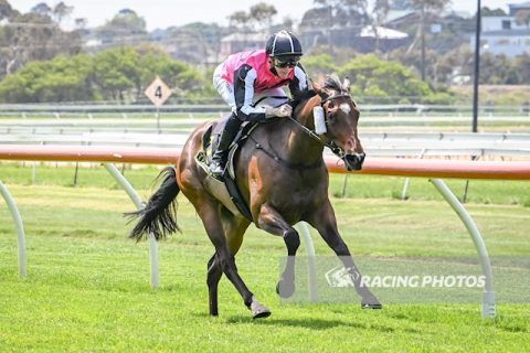 Wanaroo bounds to victory - Wilde Racing